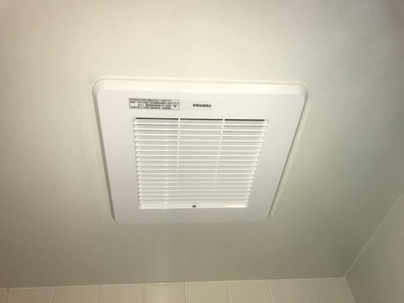 浴室換気扇（2室用）交換 ┃ 東芝DVP-14H→DVP-T14CLへ 交換費用 25,000円（税込）